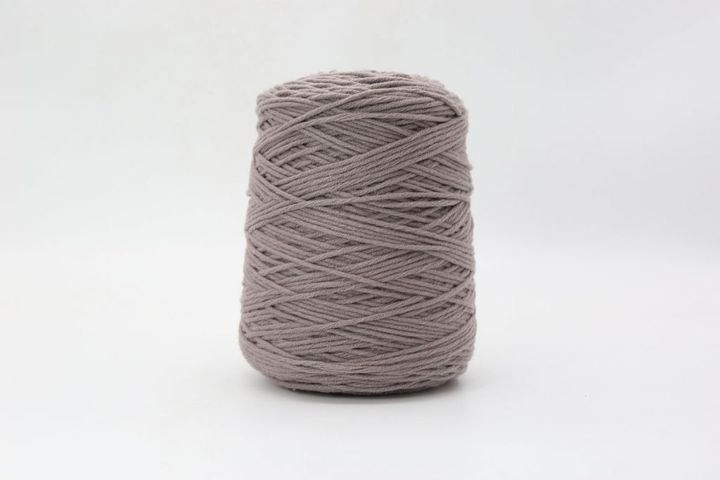 No1 Best Apricot Pink Yarn for Rug Tufting - Urban Tufting